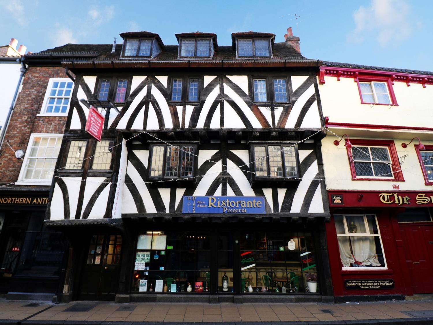 Time Travel: La Piazza | Your Local Link Magazine