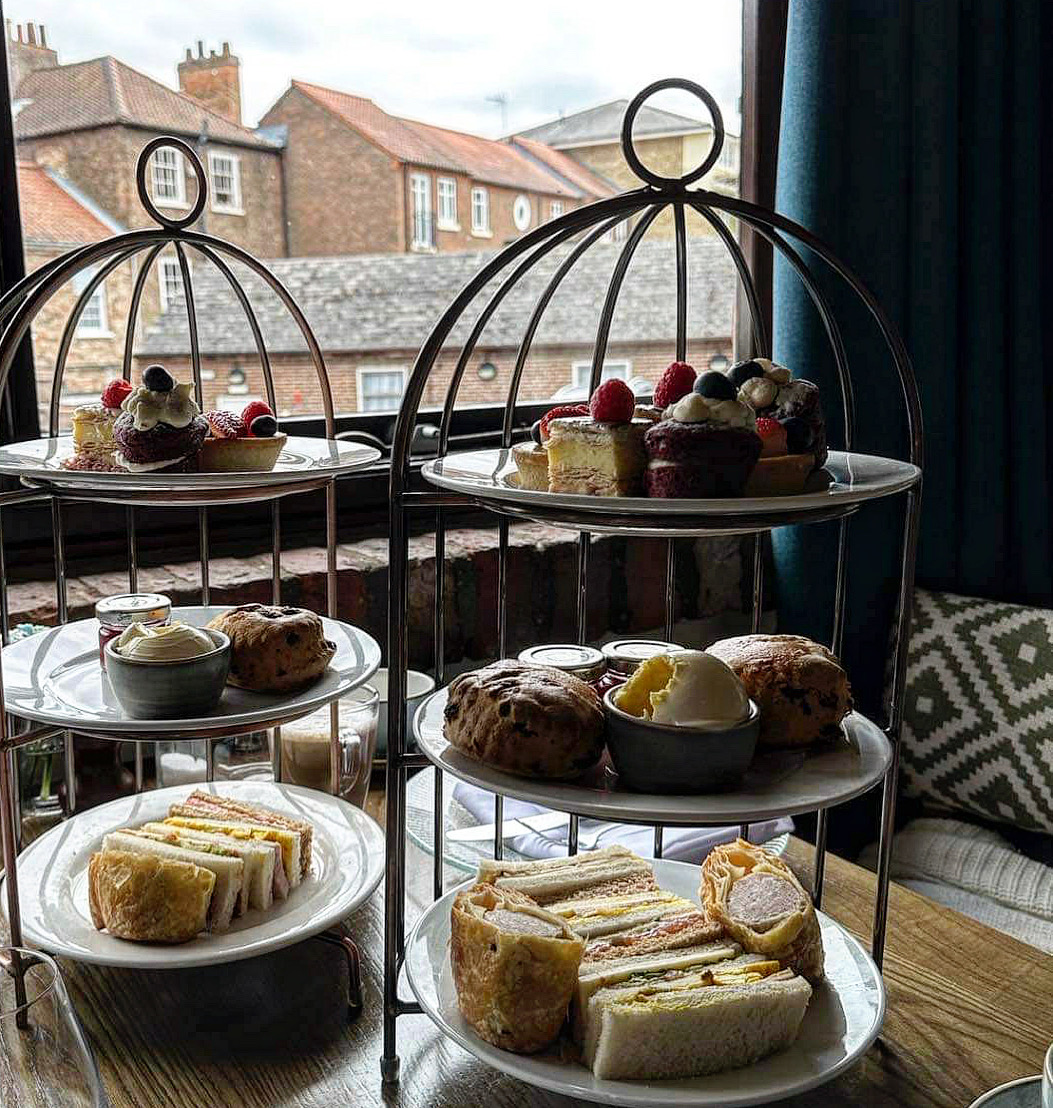 REVIEW: Middletons afternoon tea | Your Local Link Magazine